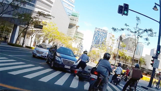 Hit & Run Viral Video at BGC Explained by Top Gear | PhilNews