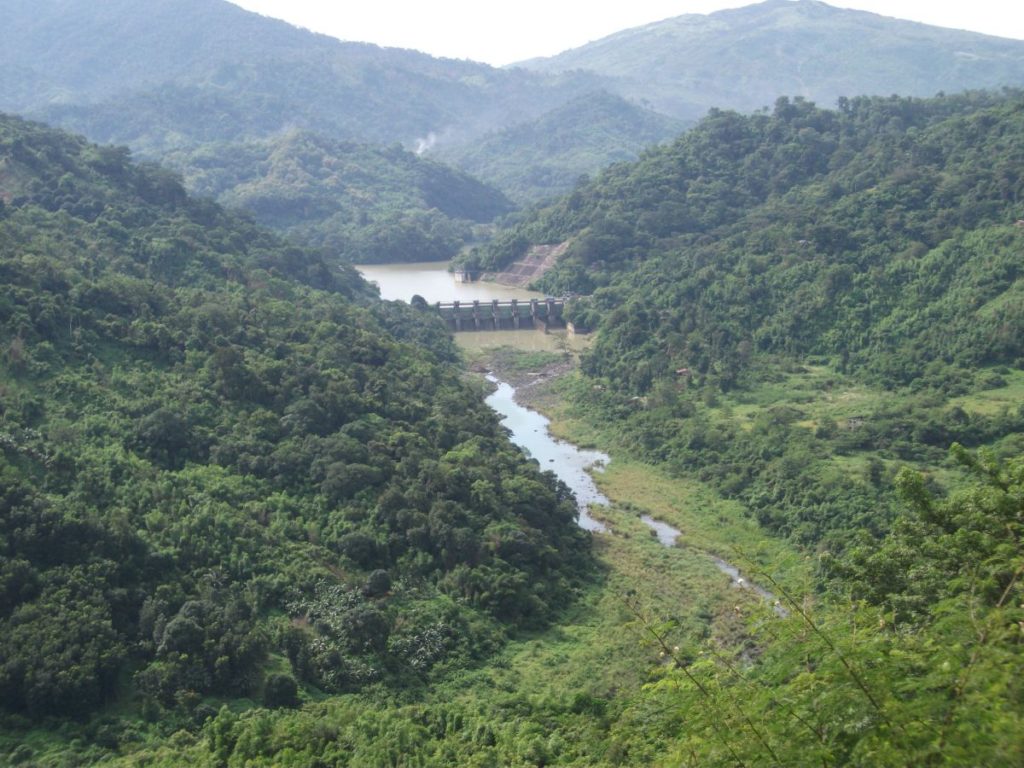 Watershed Is Now Threatened Because Of Illegal Settlers - Ipo Dam