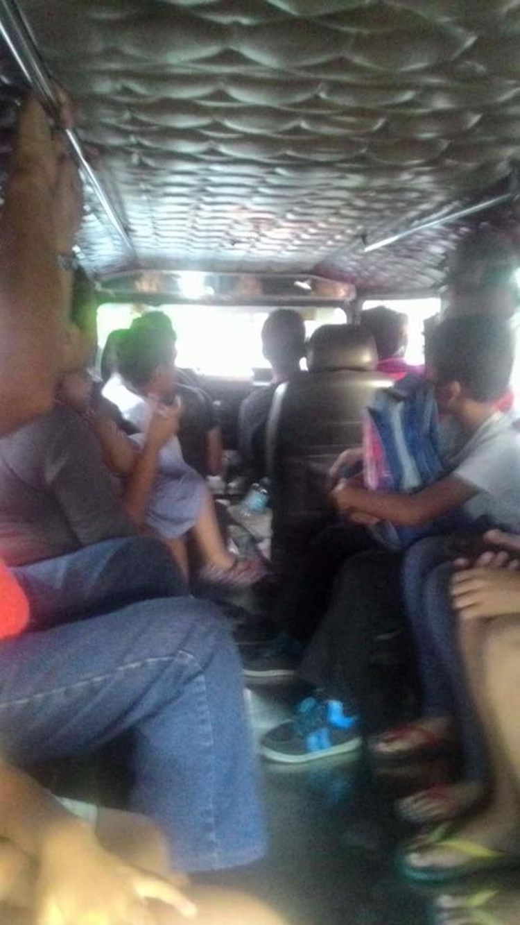 Viral: Photo Of Jeepney Driver Giving Free Rides, Allowance To Poor Kids