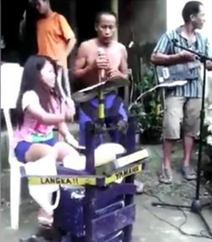 Local Filipino Band Wows Netizens With Awesome Performance