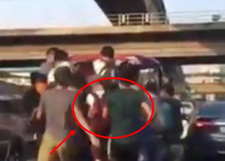 Overloaded Jeepney Spotted In Video, Passengers Stand On Back Part