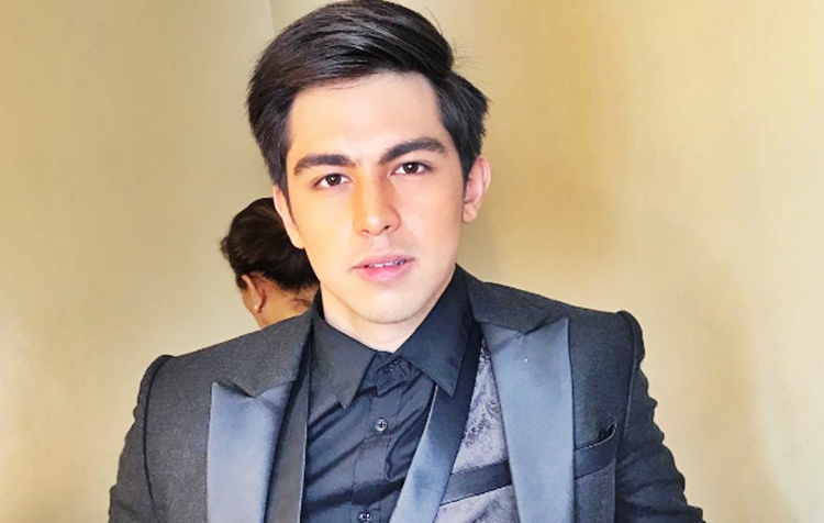 Derrick Monasterio Admits He Once Pursued Barbie Forteza