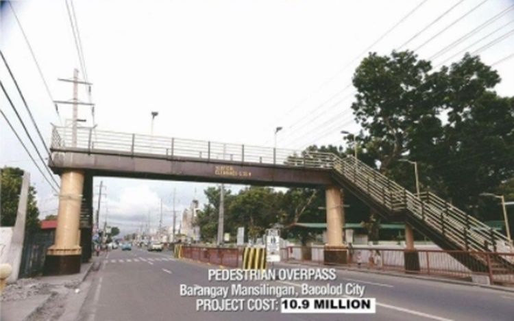 Residents Of Bacolod City Spots Difference Between Two Pedestrian Overpass