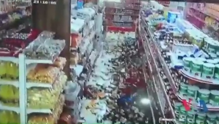 Actual Video Footage Of 7.3 Magnitude Quake In Kuwait