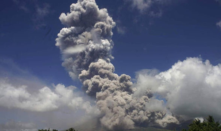 Mayon Volcano Spews Lava, Ashes In Another Eruption (January 24)
