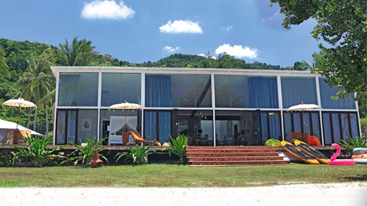 Derek Ramsay's Stunning, Elegant Glass House In Palawan Makes Numerous ...