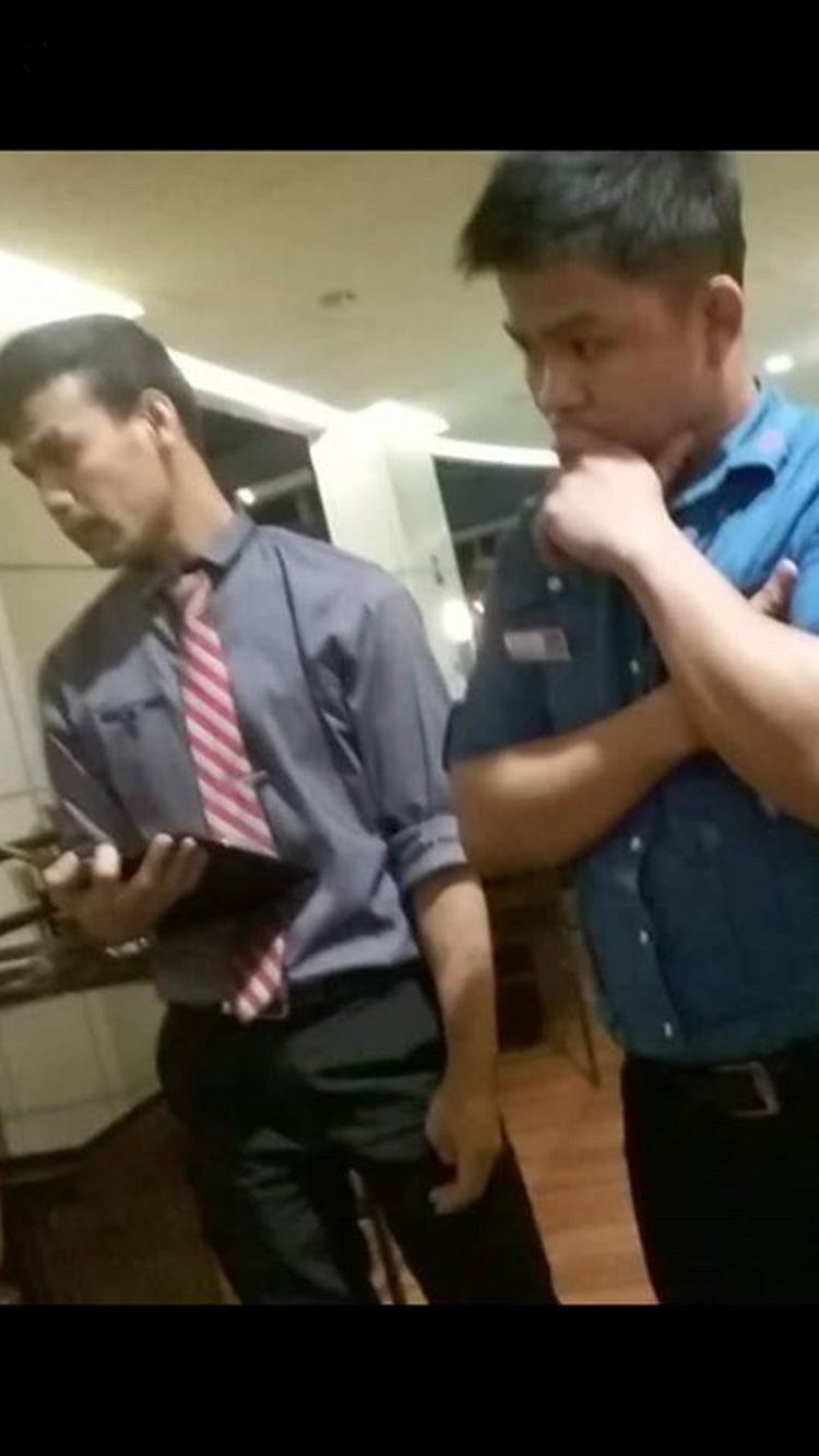 Disappointed Customer Shares Traumatic Experience In Popular Eat-All ...