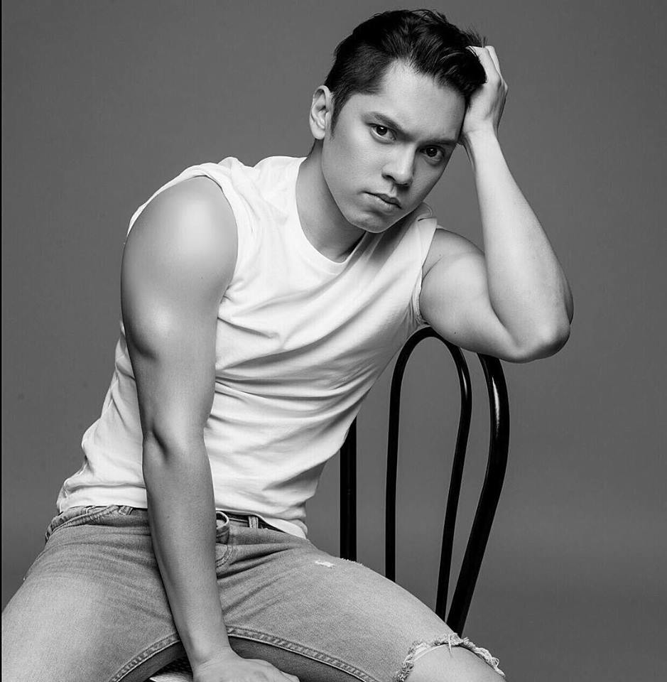 Carlo Aquino's Steamy Photos Go Viral On Social Media, Netizens React