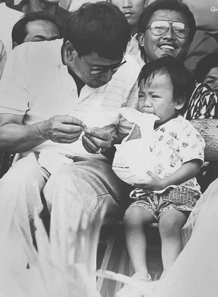 Old Photos Of President Duterte Showing His Other Side Goes Viral