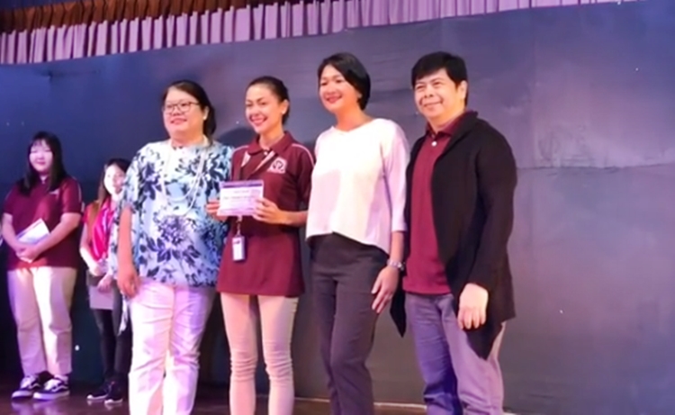 Jodi Sta Maria Tops Honors List With 3.8 GPA, Turns Emotional On Stage