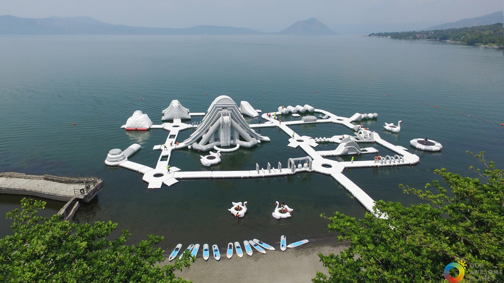 Philippine South’s First Inflatable Aqua Park In Batangas