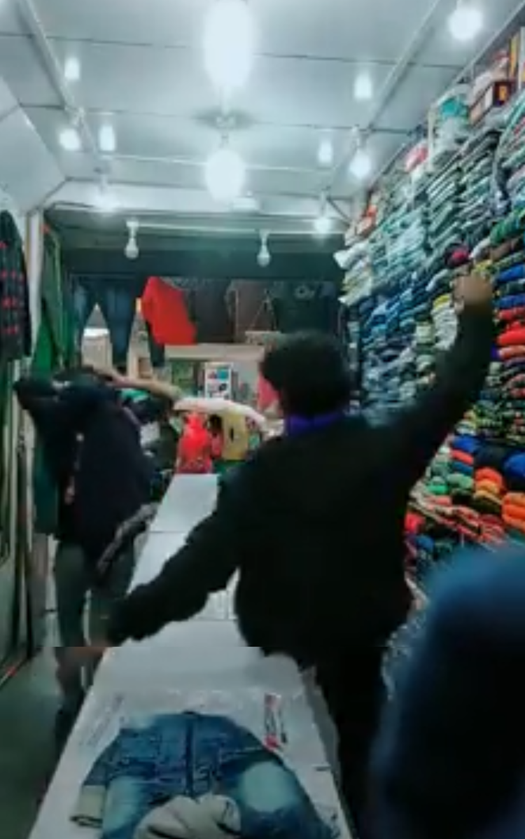 VIRAL: Naughty Customer Pranks Sales Clerk Inside Clothing Store
