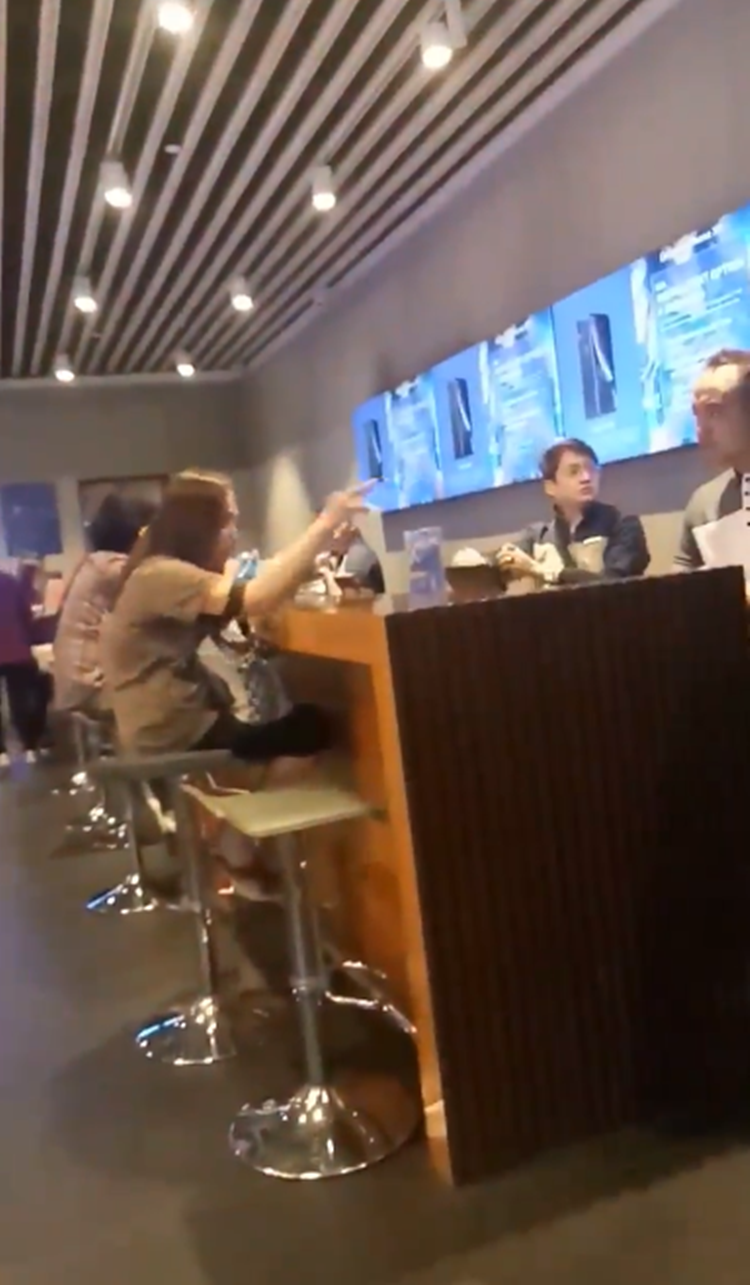 Raging Woman Rants at Globe Office Over Poor Quality Service