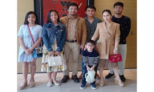 Manny Pacquiao Photo With Father Rosalio Pacquiao Goes Viral