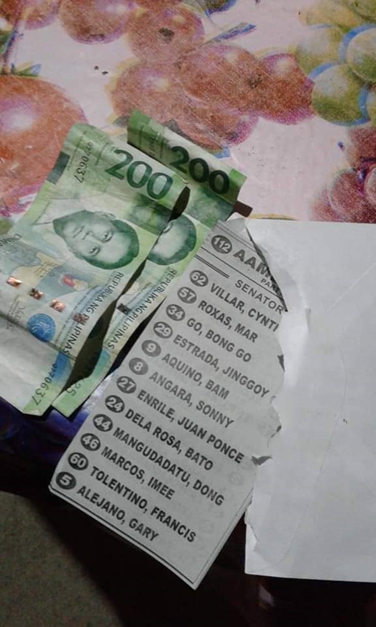 Concerned Netizen Shares Photos of Alleged Vote Buying in Iloilo