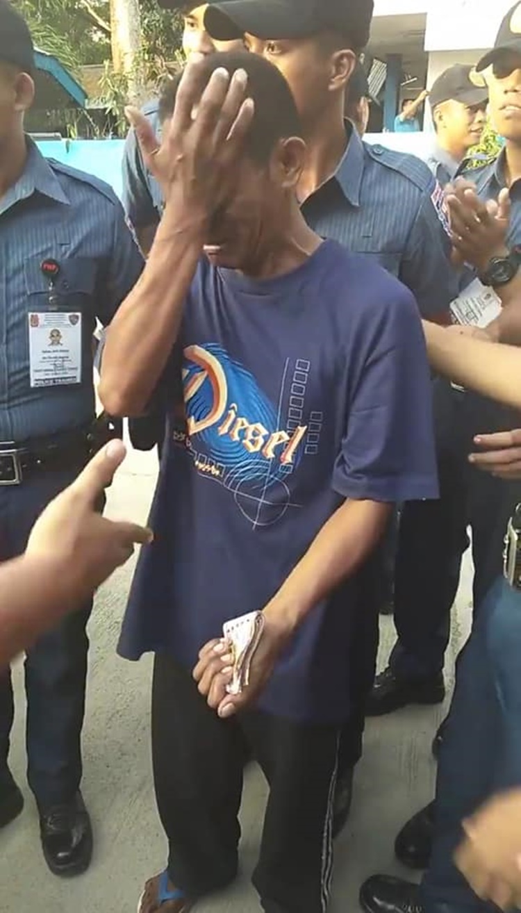 Kind-Hearted Cops Donate Cash & Help Robbery Victim Go Home