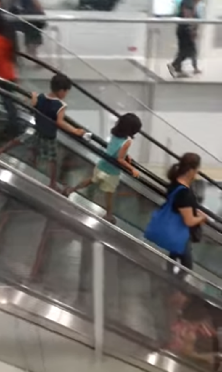 Terrifying Video of Young Street Kids Sliding Down in Escalator Goes Viral