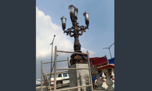 Jones Bridge: Newly Installed Lamppost Elicits Reactions From Netizens