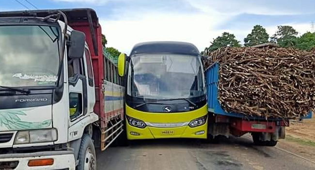 Ceres Bus In Between Two Trucks In Linaon, Cauayan