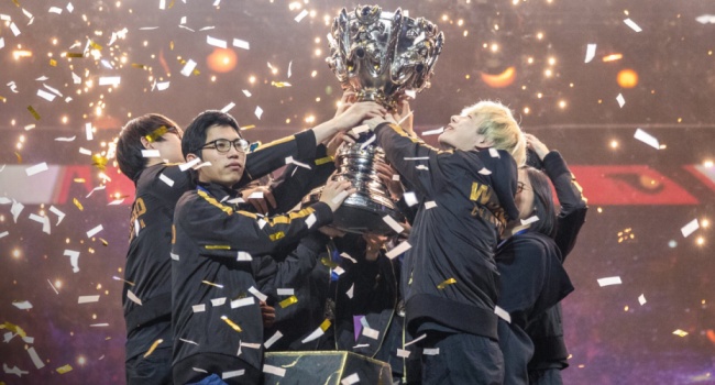 FPX Dominates G2 In League Of Legends World Championship Finals