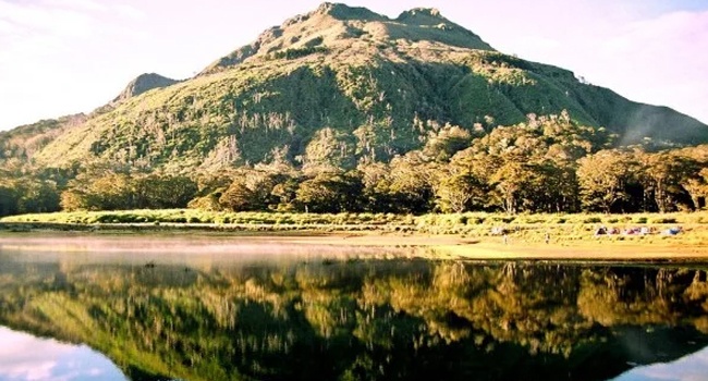 Mt Apo Waking Up? Is The Volcano Connected To The Quakes? - Answers