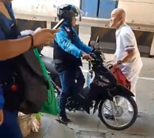 Video of Raging Commuter Shouting & Cursing Angkas Driver Goes Viral