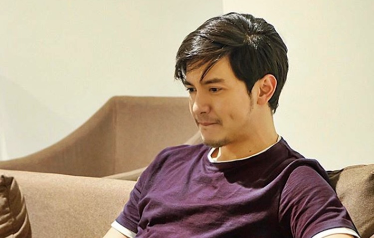 Alden Richard Black & White Pic Is Winning Hearts