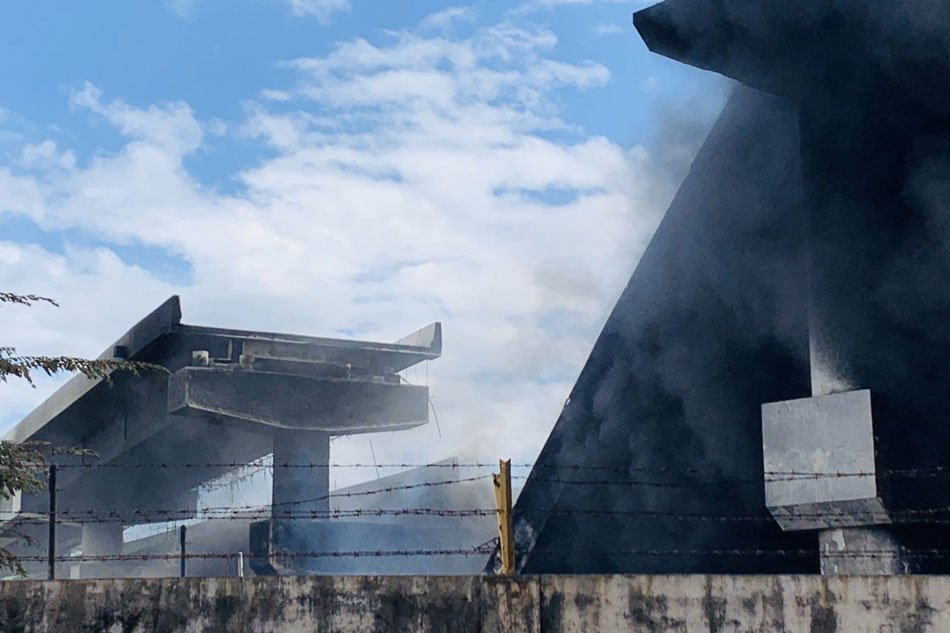 Portion of Skyway Stage 3 Collapses Amid Raging Fire in Pandacan