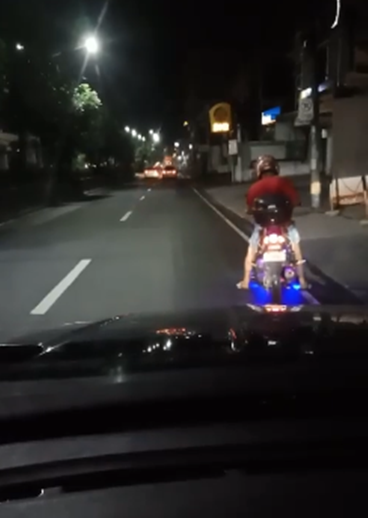 Drunk Motorcycle Rider Goes Viral After Nearly Causing Accident Along ...