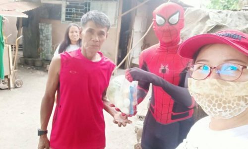 Pinoy Man Wears Spider-Man Costume While Distributing Relief Goods