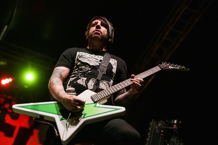 Falling in Reverse Guitarist Derek Jones Passes Away at 35