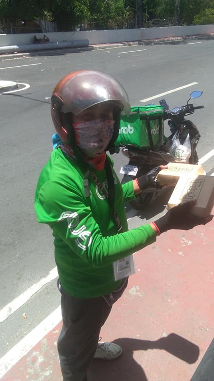 Poor Grab Rider Gets Disappointed & Nearly Bursts Into Tears After ...