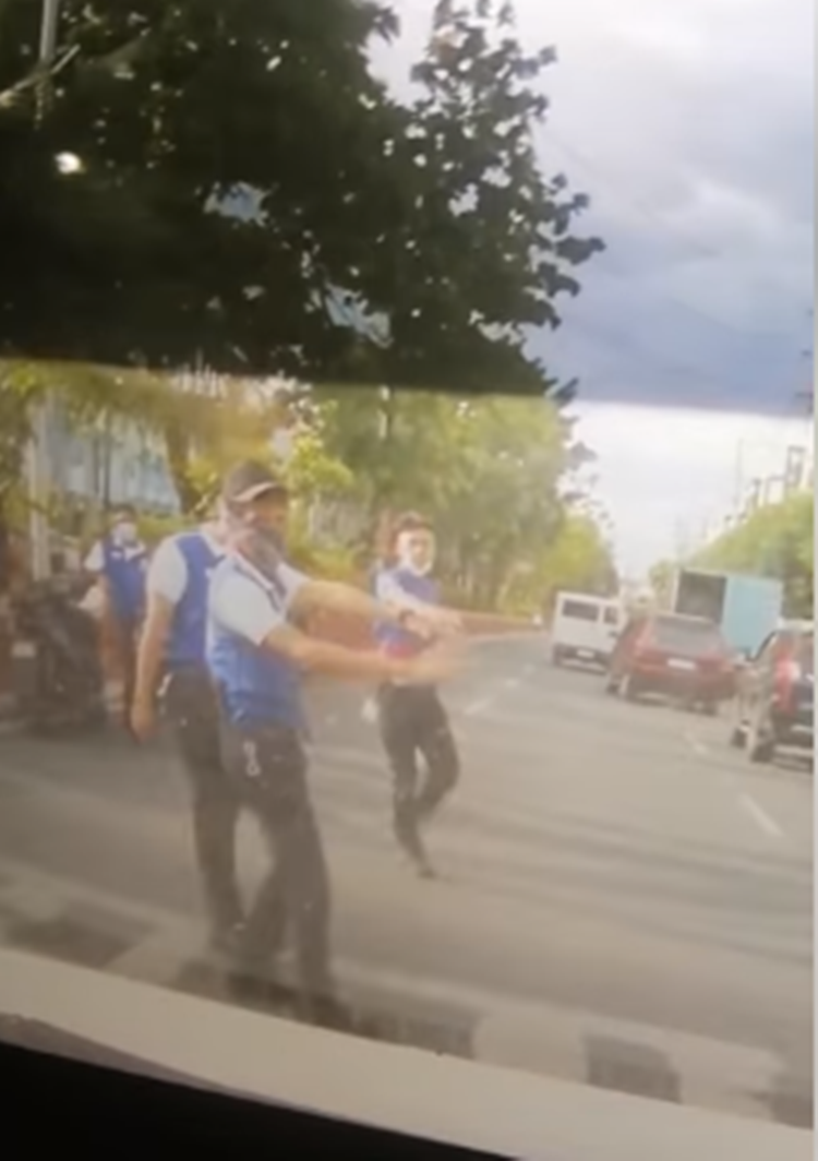 Disappointed Driver Shares Video of Magic Traffic Light Modus