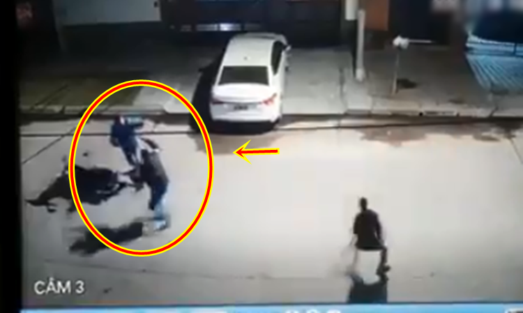 2 Suspects Failed to Steal Motorcycle of Poor Rider After They Ran Out ...