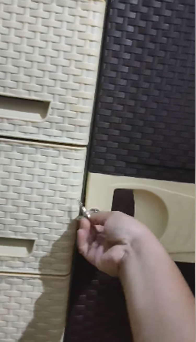 Vlogger Senpai KAZU Expresses Dismay Over Useless Cabinet Lock