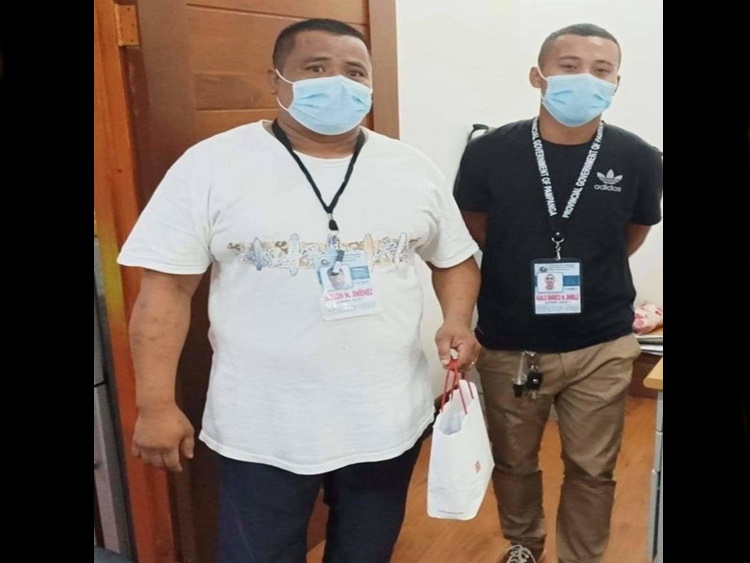 2 Honest Security Guards Return Lost P200k to Owner
