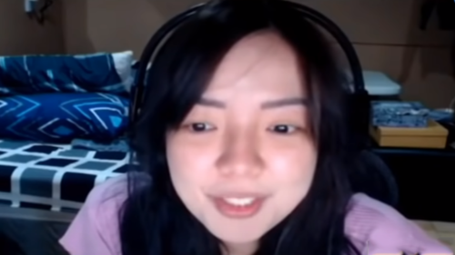 Female Vlogger Victimized by Fake Booking, Received Goods She Didn't Order