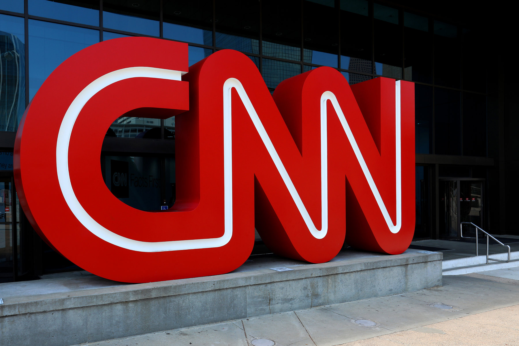 CNN Sacked 3 Employees after Reporting to Work Unvaccinated