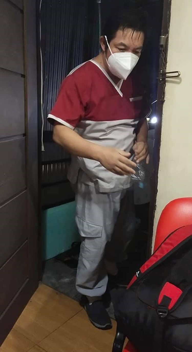 Netizen Posts Photos of Exhausted Frontliner w/ Unpaid Benefits