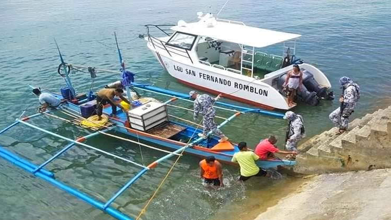 3 Fishermen Accused of Illegal Fishing Arrested by PCG in Romblon