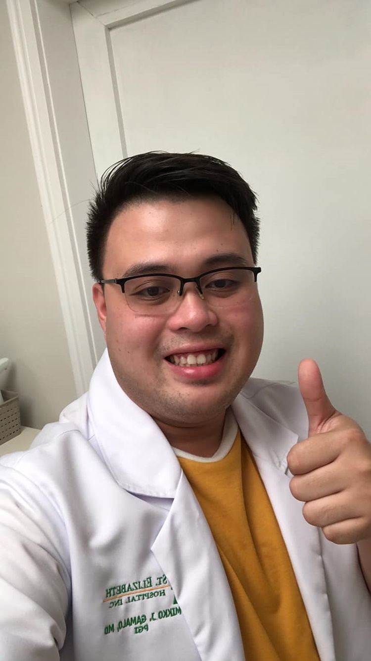 Kind-Hearted Doctor Offers Free Consultation to Public