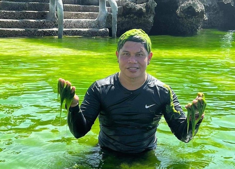 Netizen Shares Photo of Boracay Water Turns Green