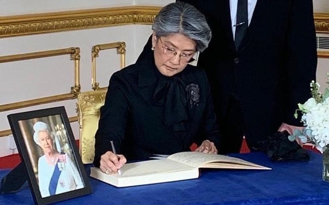 Bongbong Marcos Sister "Irene" To Represent the President at Queen ...