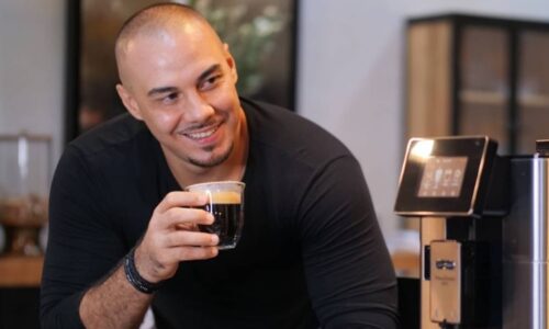 Doug Kramer Shares Pics Of New & Improved Lanai At Enormous House