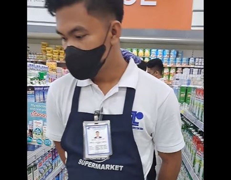 Supermarket Crew Earns Praises for Assisting Customer Looking for ...