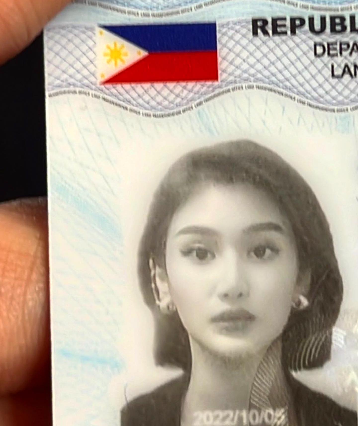 Chie Filomeno on her Viral ID Photos: 'Kardashian-Jenner ang peg'