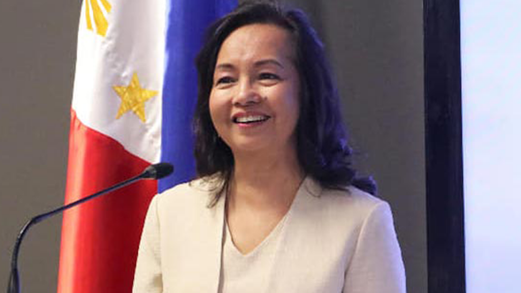 Allow Filipinos with Dual Citizenship to Run in Election - Arroyo