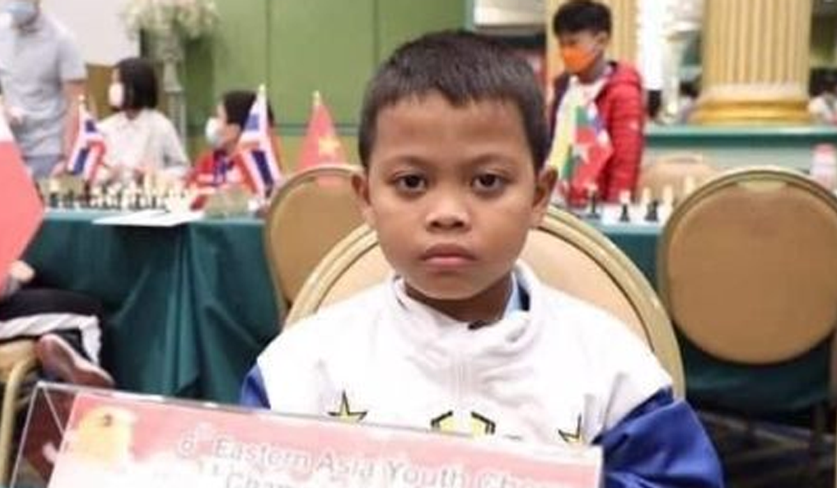 Bince Operiano Dream to Be a Soldier, Chess Grandmaster