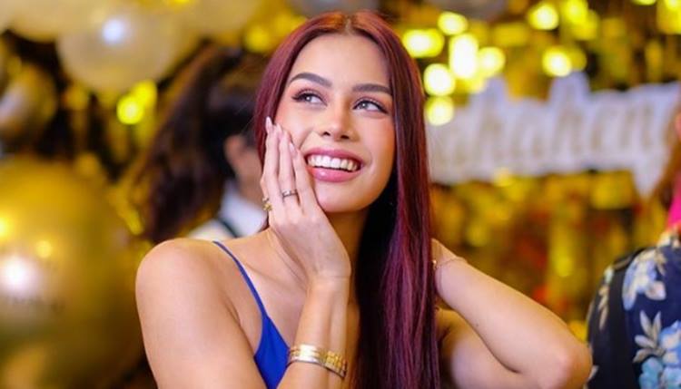 Roberta Tamondong Emotional Reaction After Receiving iPad, Cash Gifts From Thai Fans