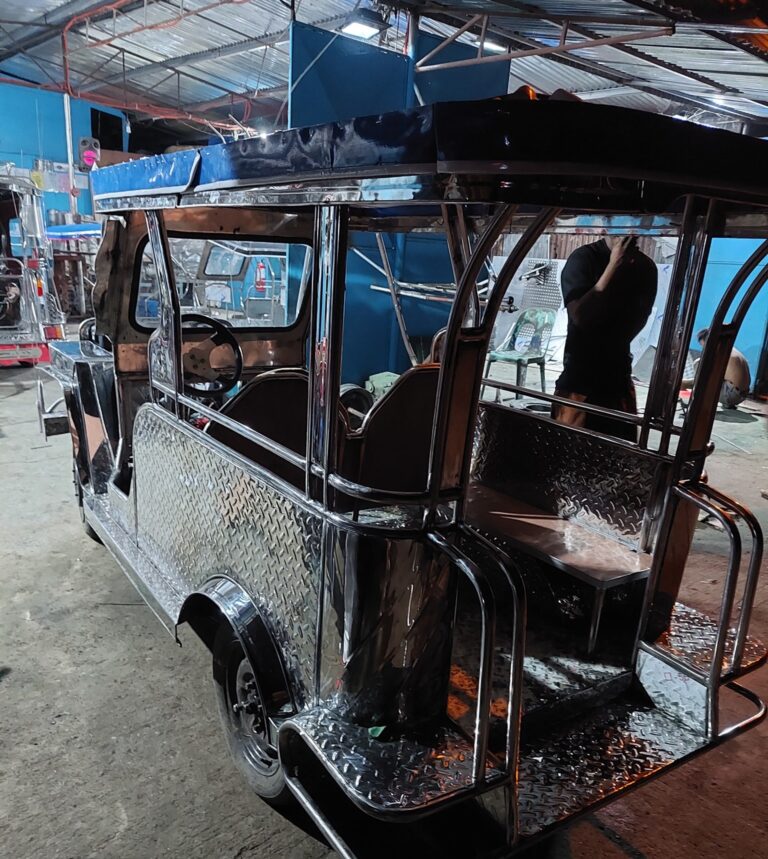 Jeep-Sikel in Laguna Earns Instant Popularity